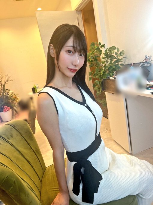 29岁I杯美巨R温柔人妻护理师「柏木文香」AV出道！首发作品ebwh-218-岛国女优-帝王之家