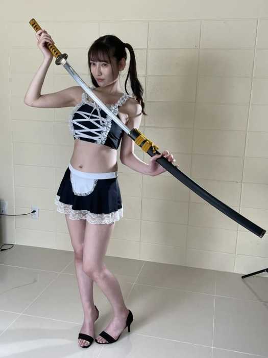 22岁短发酒店之花「春阳萌花」AV出道，首发新作MIFD-476，敏感体质超会带劲！-岛国女优-帝王之家